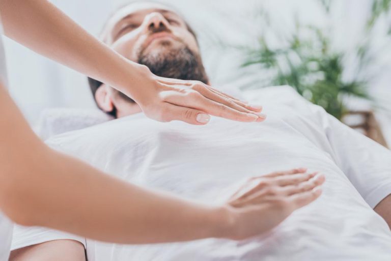 Reiki and Heart Disease: How Can Energy Healing Help?